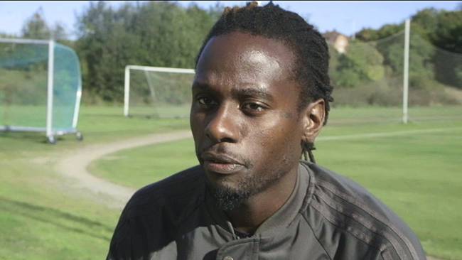 Mutumba minns träningarna med fasa | SVT Nyheter