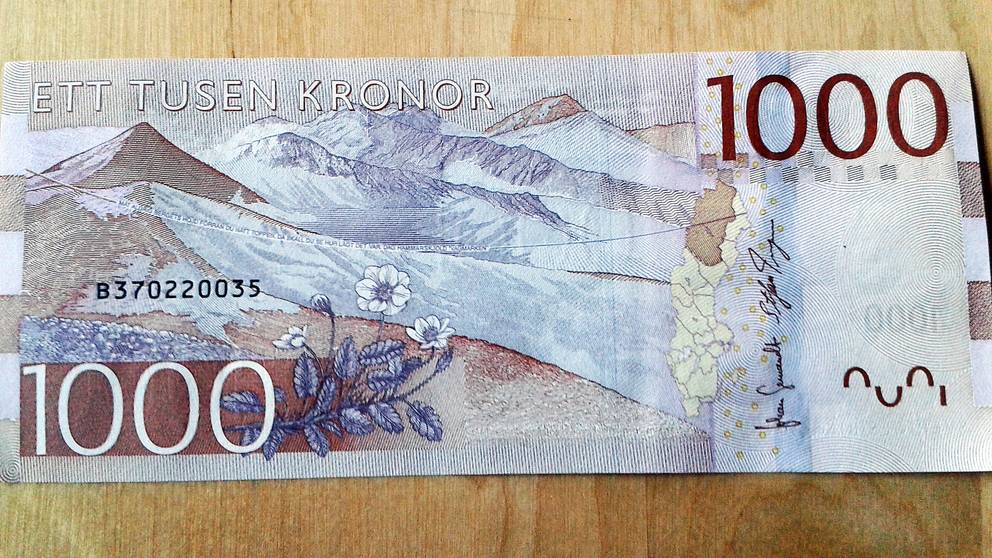 Nya 1000-kronorsedeln visas upp i Abisko | SVT Nyheter
