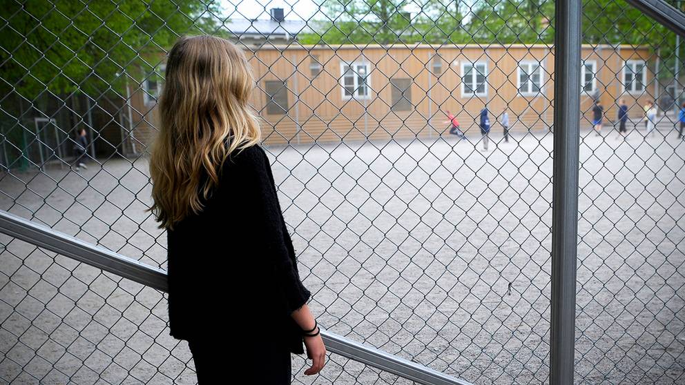 Rekordmånga anmäler mobbning i skolan | SVT Nyheter