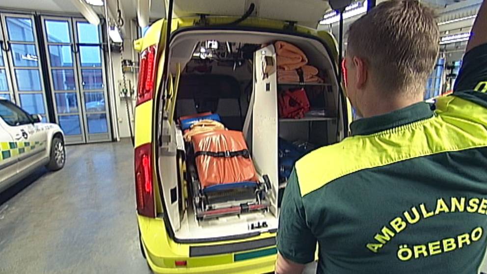 Spelade sjuk för att råna ambulans | SVT Nyheter