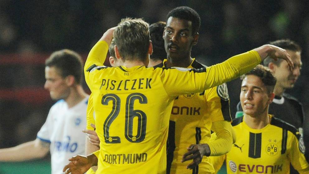 Alexander Isak får ny tränare i Dortmund - Sport | SVT.se