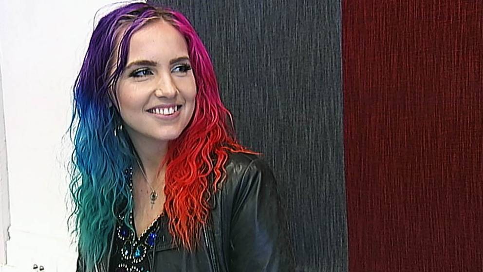 Stridbar feminist föreläste i barndomsstaden | SVT Nyheter