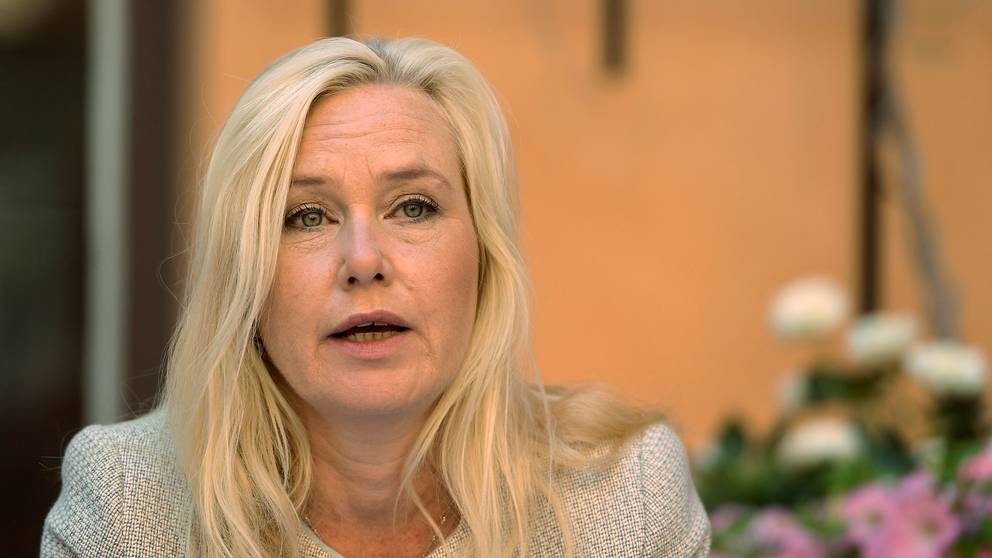 Anna Johansson kommenterar sin avgång | SVT Nyheter