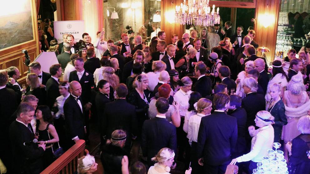 350 miljonärer samlas för lyxfest | SVT Nyheter