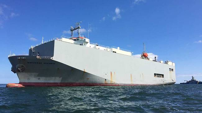 Fraktfartyg gick på grund utanför Loftahammar | SVT Nyheter