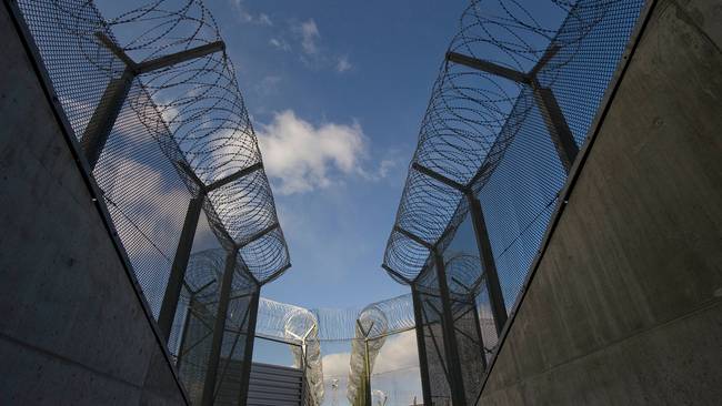 Intagen svalt sig till döds på Saltviksfängelset | SVT Nyheter