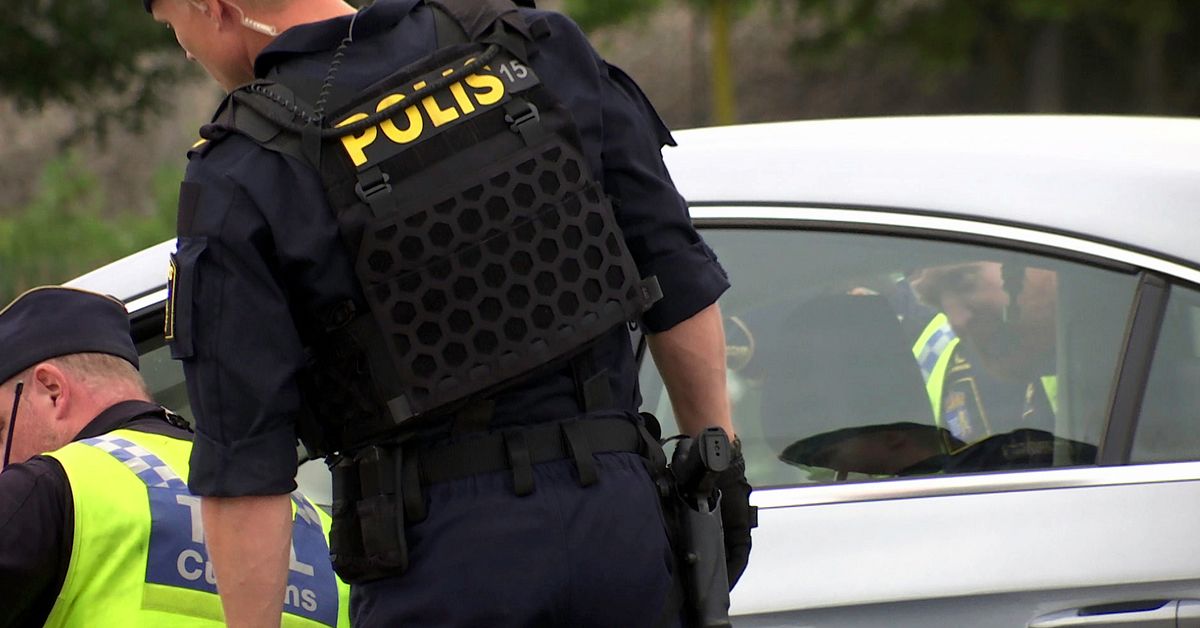 Beslag för 40 miljoner efter insats mot kriminella | SVT Nyheter