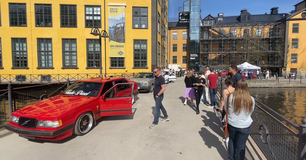 Epa-träff invigde fotoutställning på Arbetets museum | SVT Nyheter