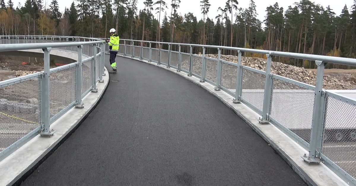 S-formad cykelbro över Fagrabäckrondellen öppnar: ”En bergodalbana ...