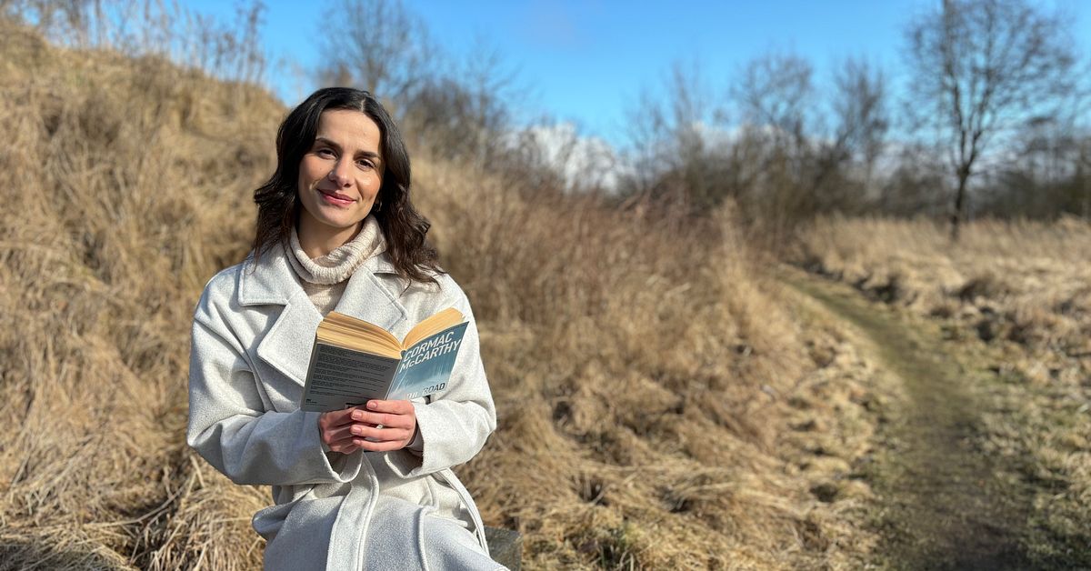 Milica, 26, kunde inte sluta scrolla – så tog hon sig ur mobilberoendet ...