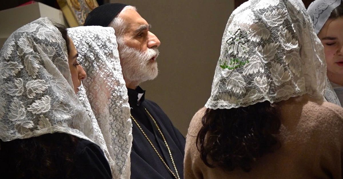 Offret Salim Iskef från skolskjutningen hedras i kyrkan | SVT Nyheter