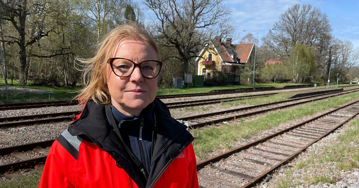 Drönare används för att råda bot på slitna tågsträckor | SVT Nyheter