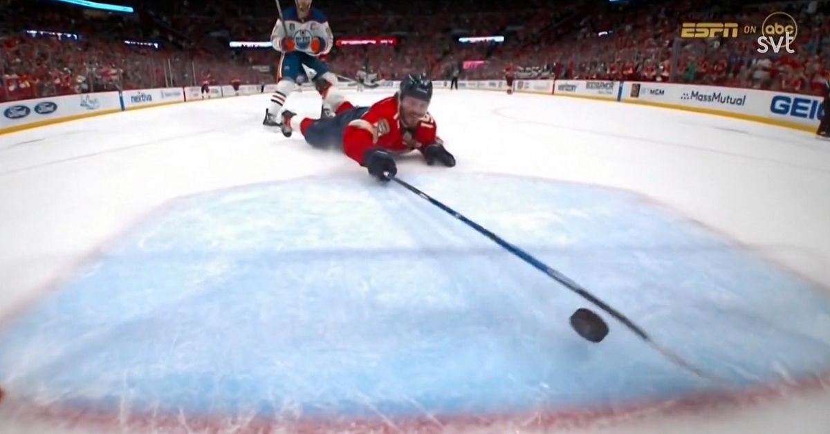 Matthew Tkachuck med superräddning för Florida mot Edmonton | SVT Nyheter