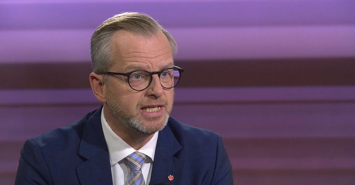 Mikael Damberg om S-skandalen: ”Får fan inte hända igen” | SVT Nyheter
