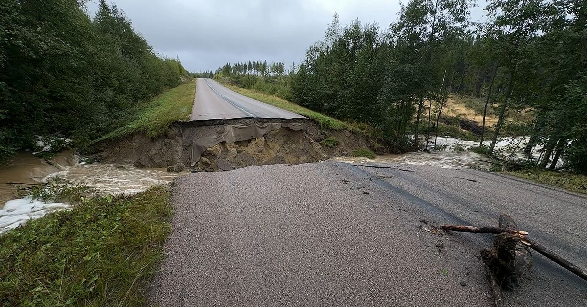 Här har regnet kapat väg 915 i Övik på mitten – Stora konsekvenser ...
