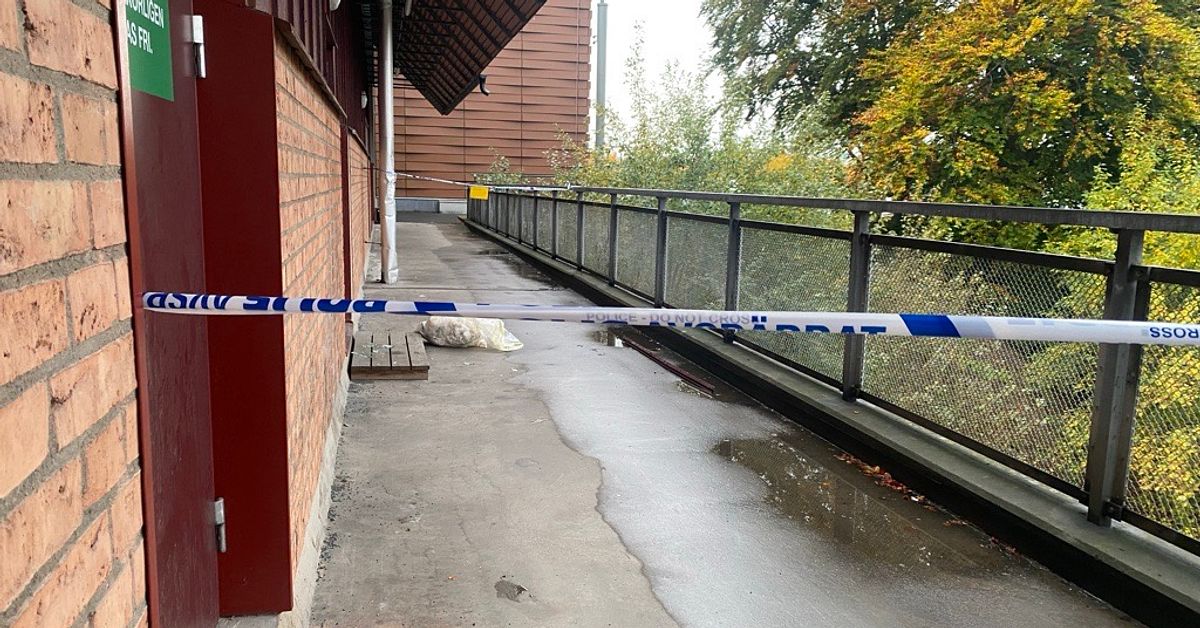 Inbrott i parfymbutik på Asecs under natten | SVT Nyheter