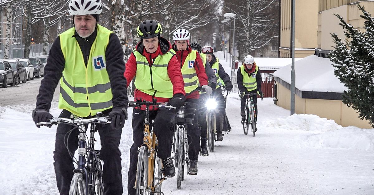 Här testar vintercyklisterna Faluns gator | SVT Nyheter