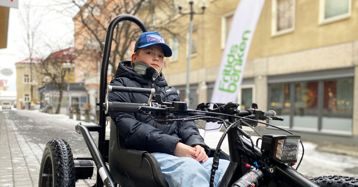 Nu kan Charlie ta sig i ut igen på egen hand – med hjälp av ...