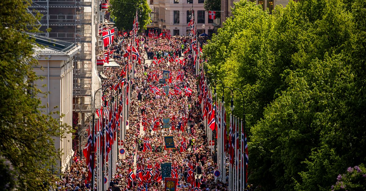 Oslokrogar öppnade redan 8 under 17 maj-firandet | SVT Nyheter