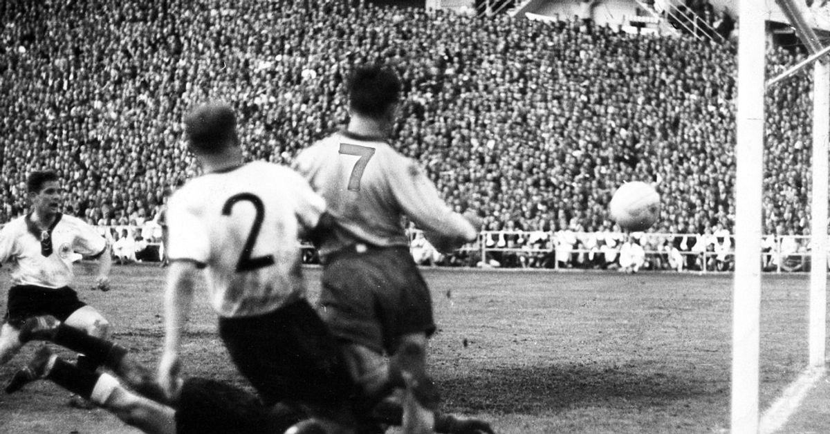 Fotboll: Kurt ”Kurre” Hamrin är död – Kurt Hamrins klassiska VM-mål mot ...