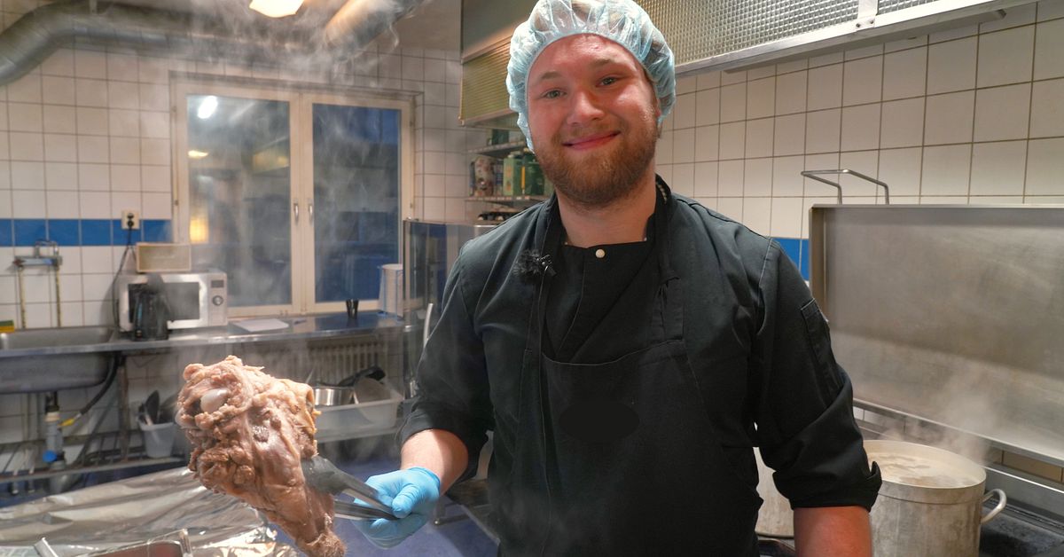 Här förbereds 200 lammskallar på Gotlands nation | SVT Nyheter