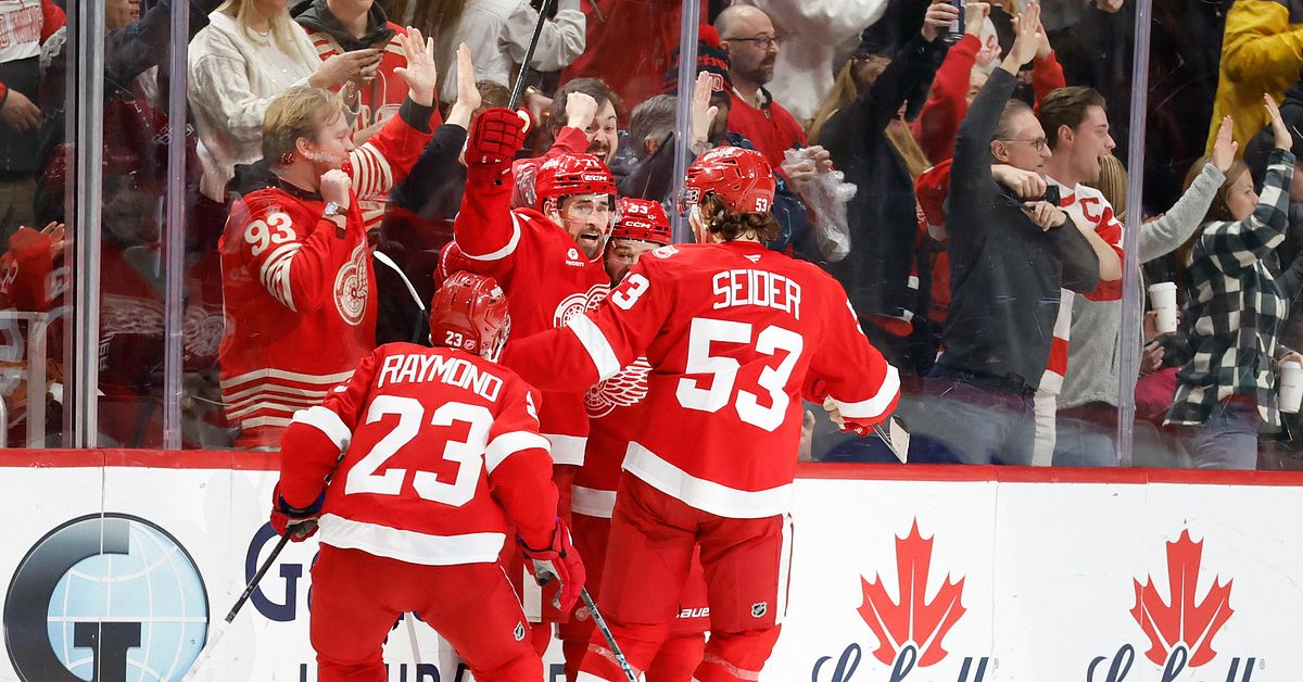 Ishockey: Detroit får fira jul i topp –Lucas Raymond med tre assist ...