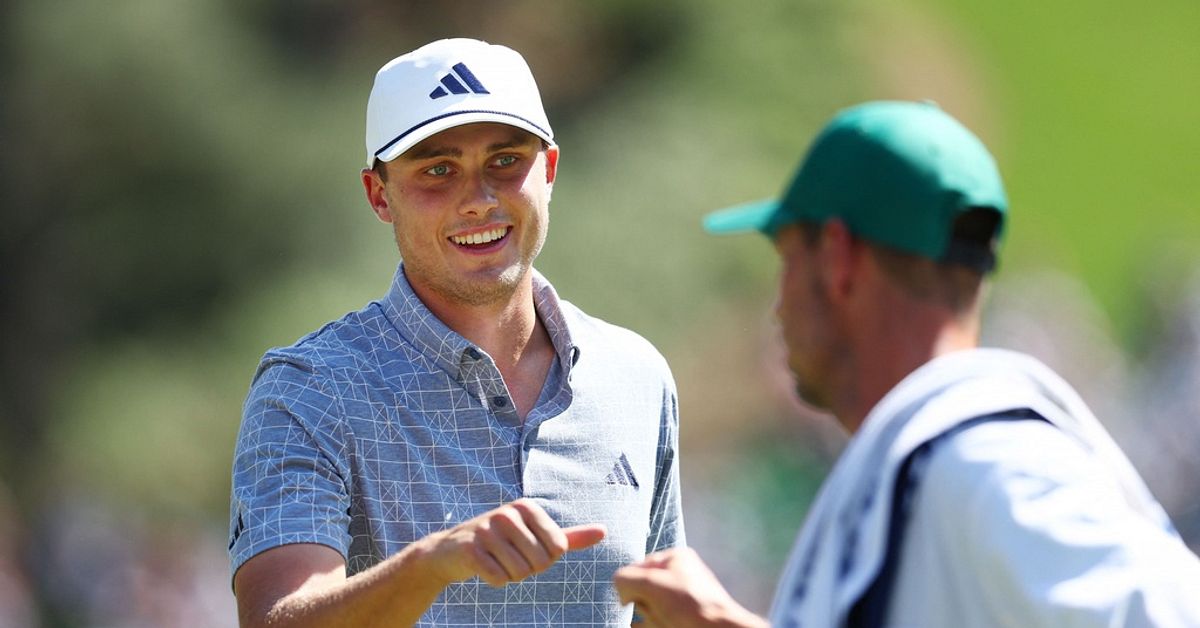 Golf: Åberg med i täten trots tapp i slutet | SVT Sport