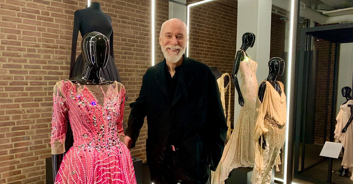 Lars klär schlagerdrottningar – ställer ut i Malmö inför Eurovision ...