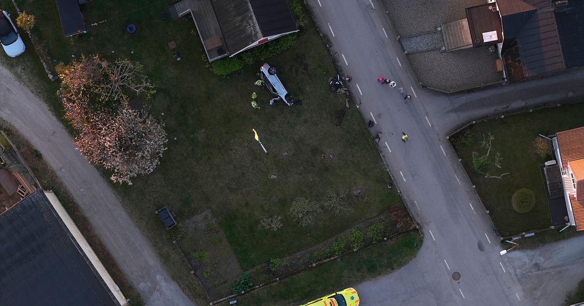 Se voltade bilen i Hörvik: ”Landade bara några meter från husväggen ...
