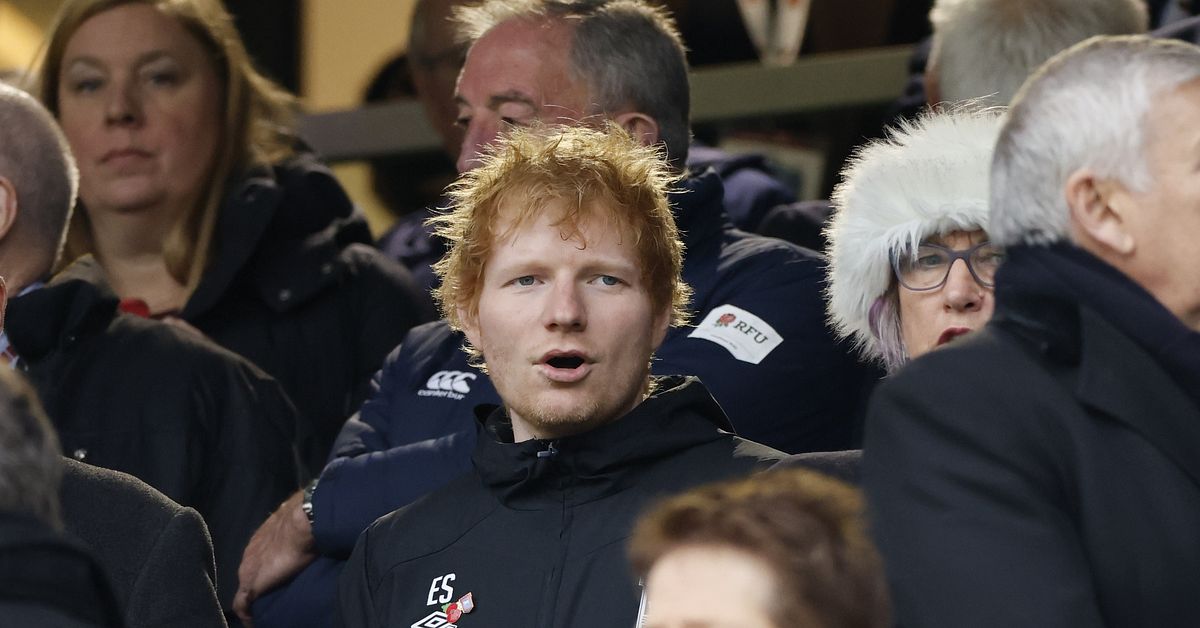 Fotboll: Ed Sheeran såg Ipswichs första vinst i Premier League på 22 år ...