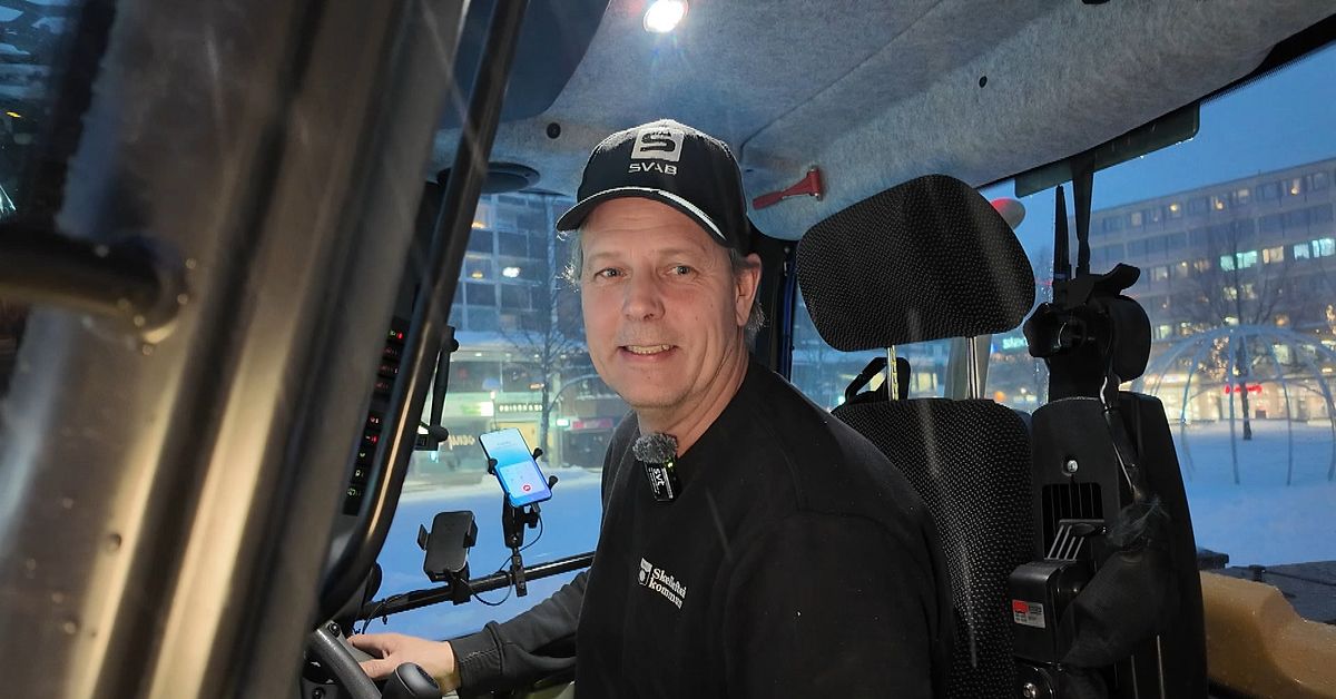 Stopp på E4 efter lastbilsolycka i Nordmaling – Tusentals hushåll ...