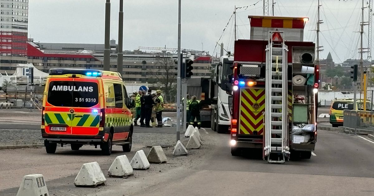 Cyklist död efter olycka i Göteborg – blev påkörd av lastbil | SVT Nyheter