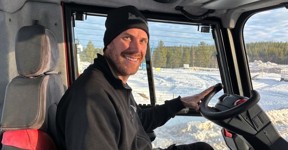 Här preppar Adam Renheim för SM i skotercross i Lima | SVT Nyheter