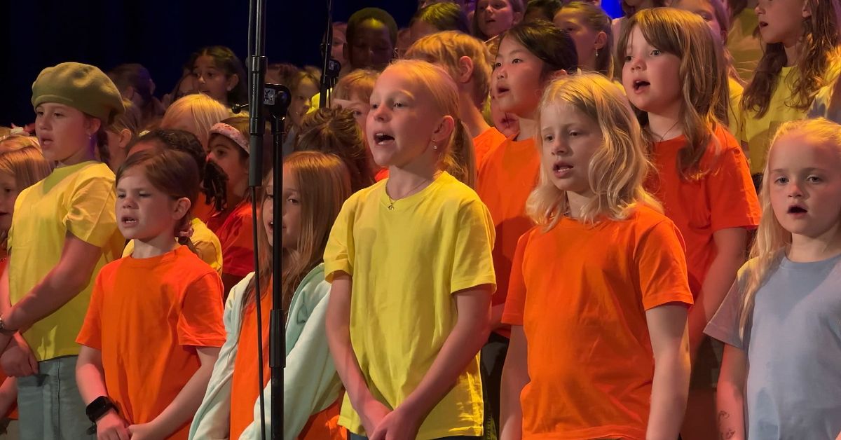 Alfabetskör intar Wermland Opera | SVT Nyheter