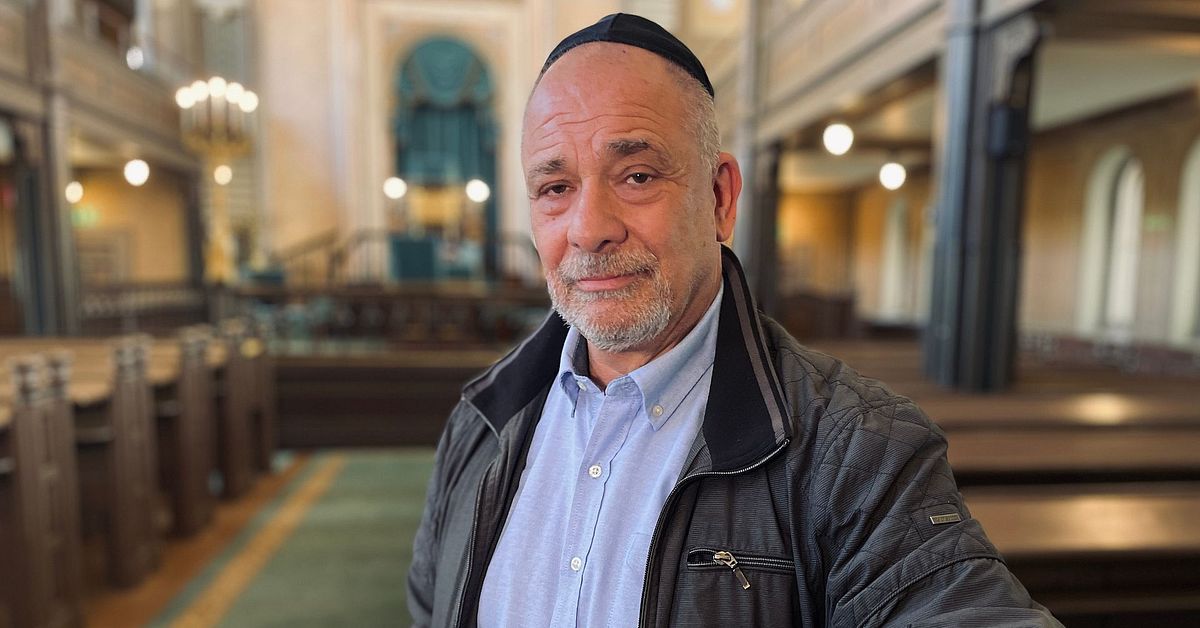 Ordförande i Judiska Församlingen spred nidbild av muslimer på nätet – kan tvingas avgå | SVT ...