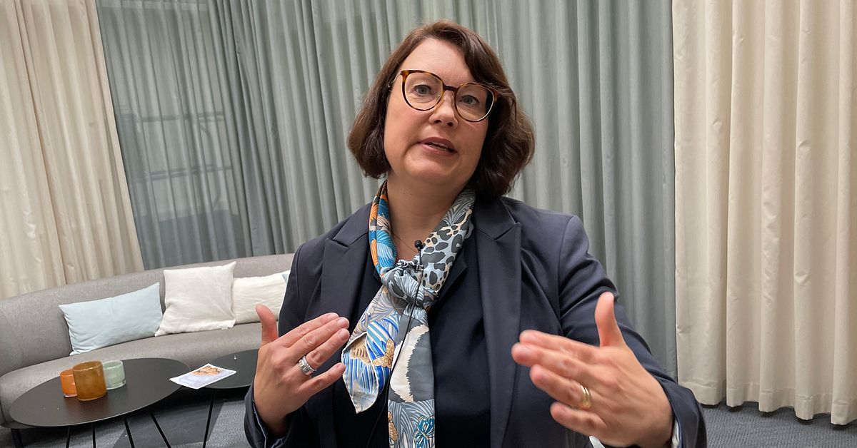 Anna-Lena Isaksson föreslås som ny ordförande i HV71 | SVT Nyheter