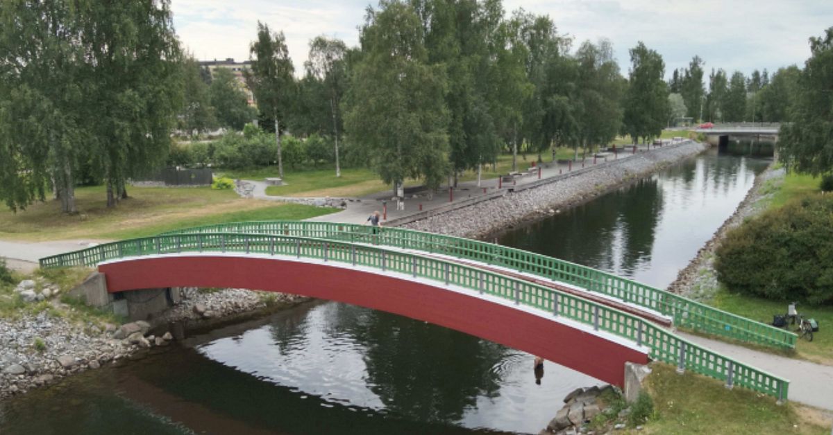 Försökte stoppa rån i Piteå – blev skuren med mattkniv | SVT Nyheter