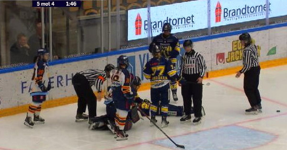 Ishockey: Sanni Hakala har opererats efter otäcka skadan | SVT Sport