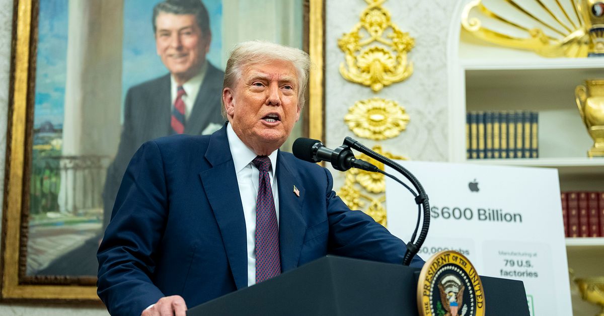 Donald Trump: 100-procentiga tullar på halvledare | SVT Nyheter