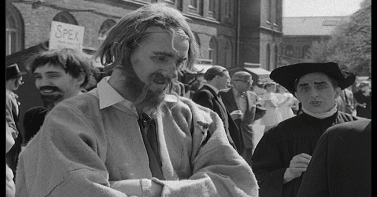 Ingmar Bergman på 1954 års karneval | SVT Nyheter