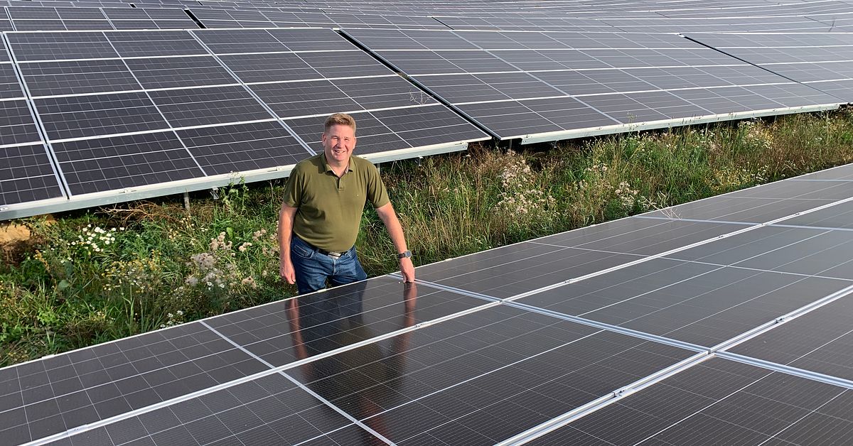 Tekniska verken i Linköping satsar på mindre solcellsparker | SVT Nyheter