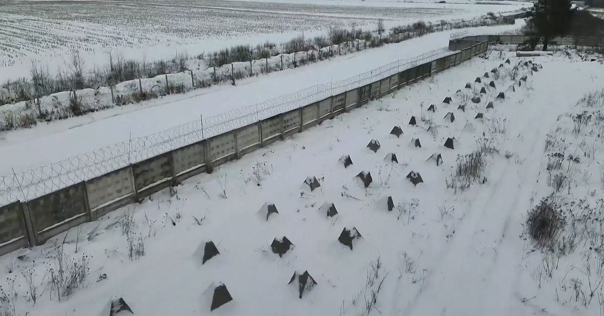 Upprustning vid gränsen mot Belarus | SVT Nyheter