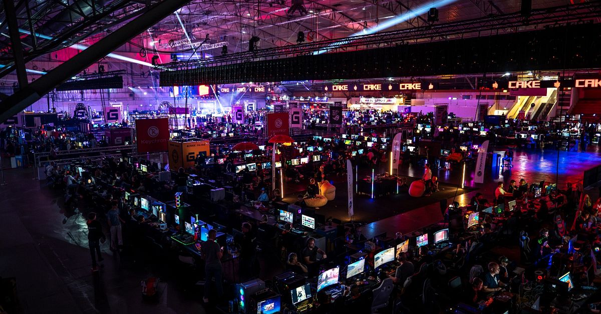 Rekord för gamingfestivalen Glitched på Elmia | SVT Nyheter