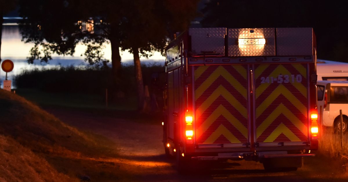 En hittad död efter drunkningslarm i Malmköping | SVT Nyheter