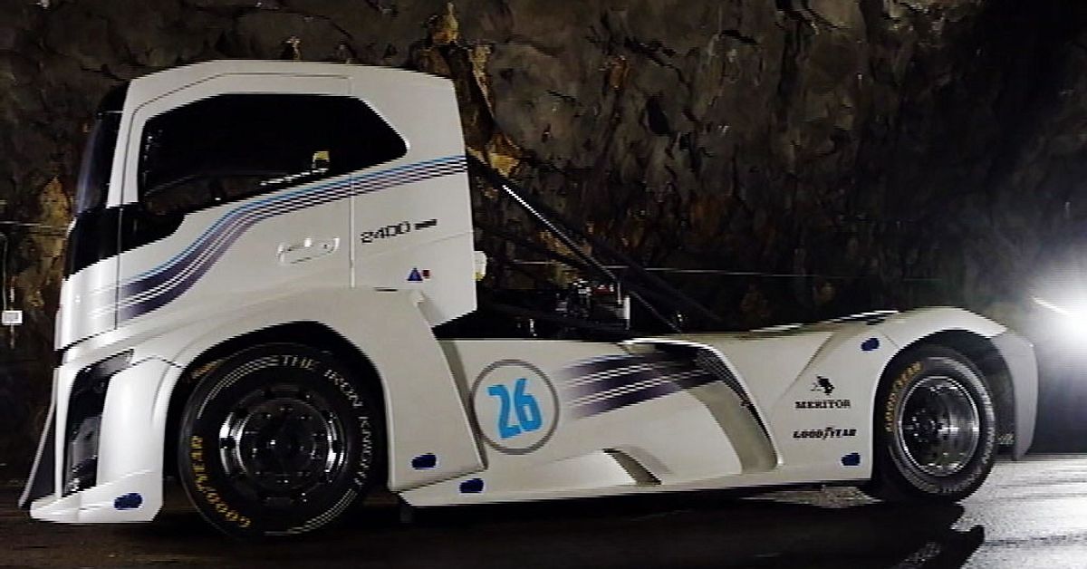 Här är världens snabbaste lastbil | SVT Nyheter