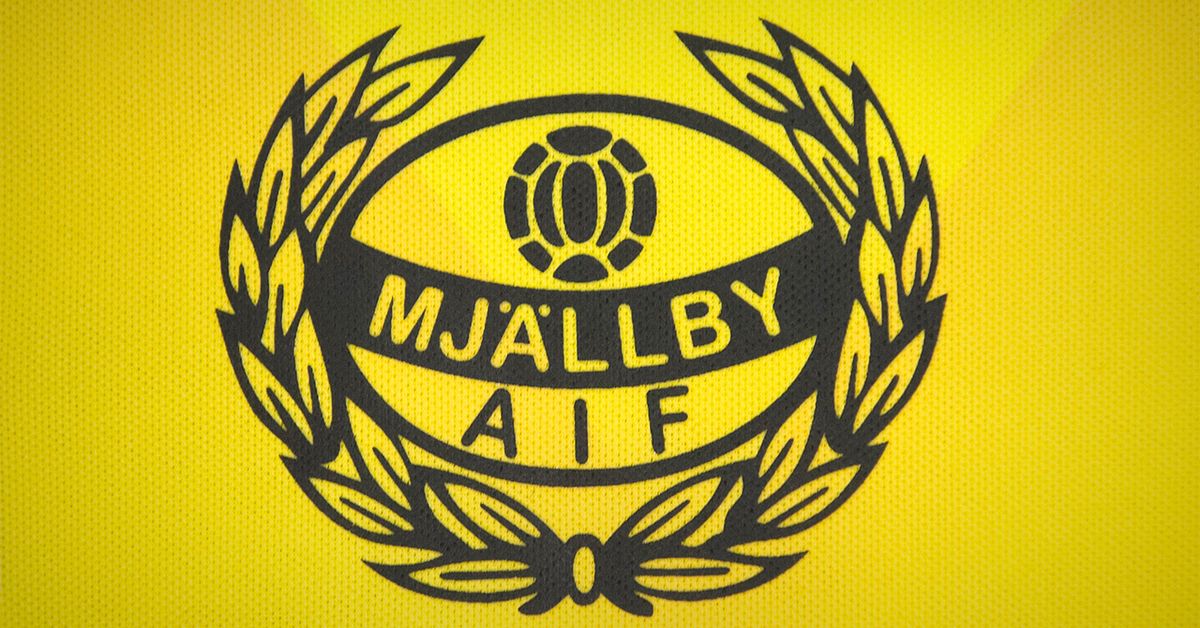 Mjällbytränare får utmärkelse av Blekinge Fotbollsförbund | SVT Nyheter