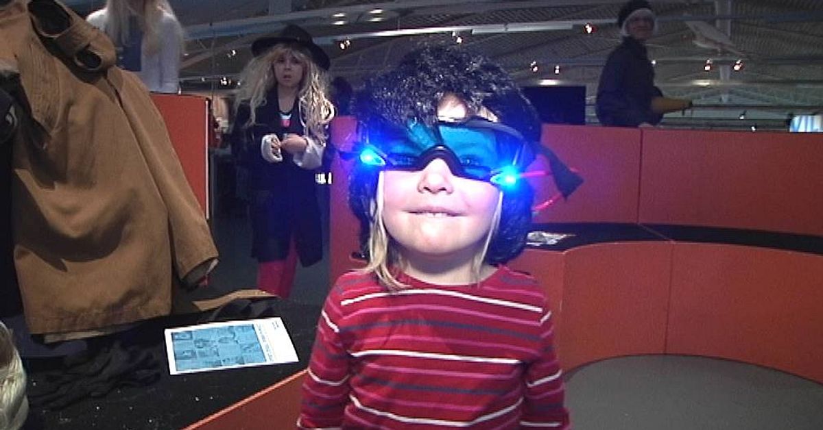 Spioner invaderar museet | SVT Nyheter