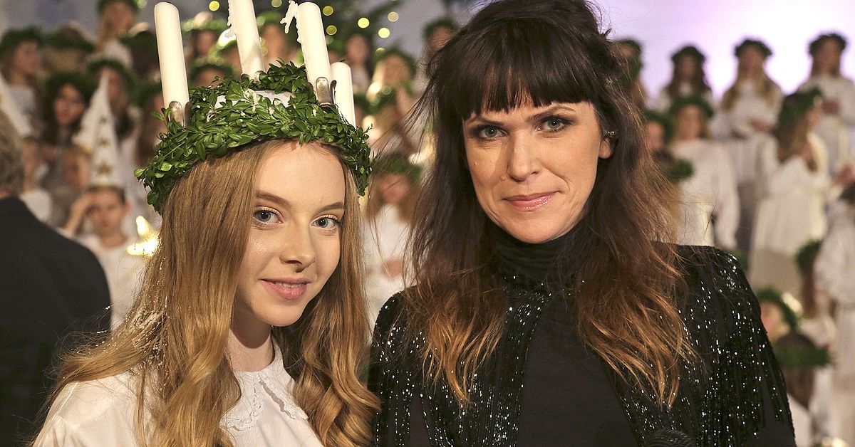 Varbergs Lucia blev hela Sveriges Lucia | SVT Nyheter