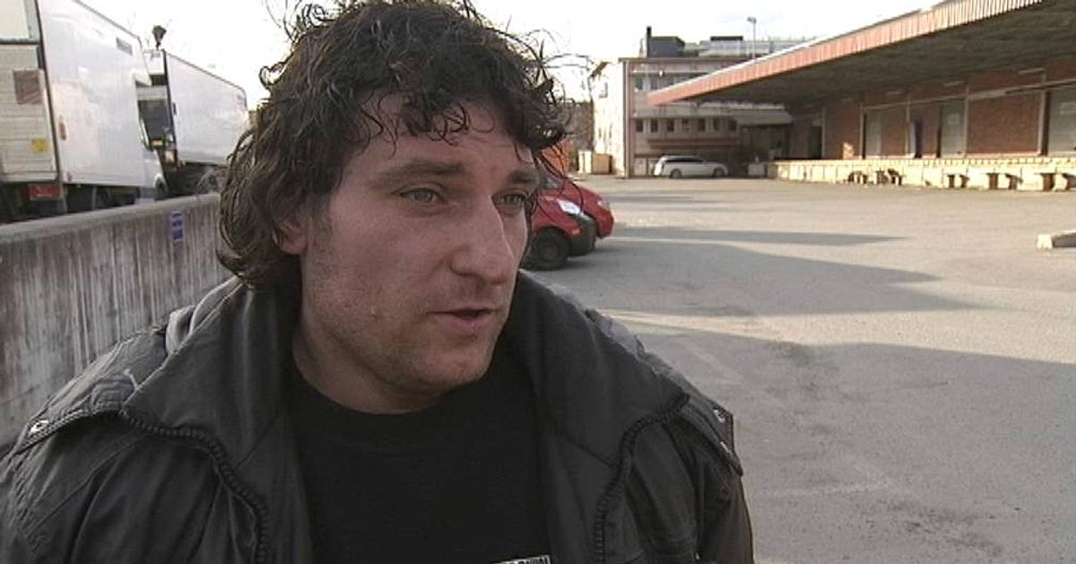 Martin blev utan lön – nekas hjälp av facket | SVT Nyheter