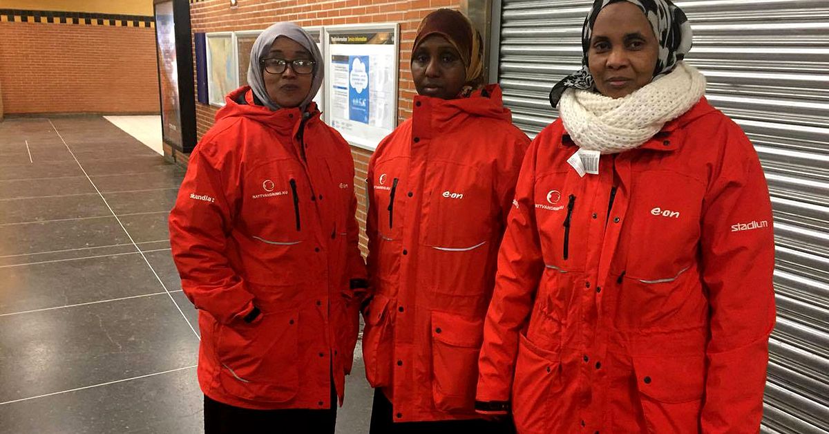 Rinkebymammor: Vi behöver bli fler vuxna ute | SVT Nyheter